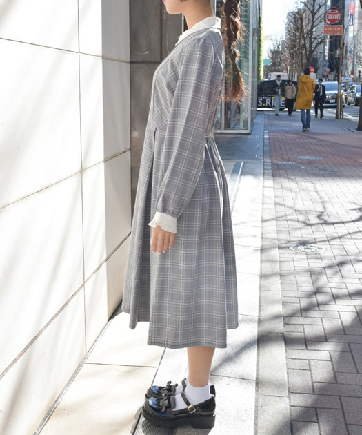 チェーン付きバイカラーワンピース | レディース服・レディース チェーン付きバイカラーワンピース | レディース服・レディース