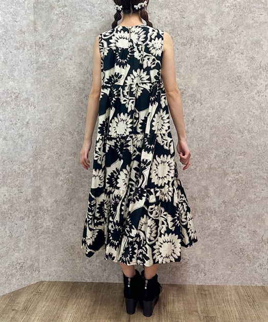 総柄ティアードワンピース | purple label | axes femme online shop 総柄ティアードワンピース | purple label | axes femme online shop